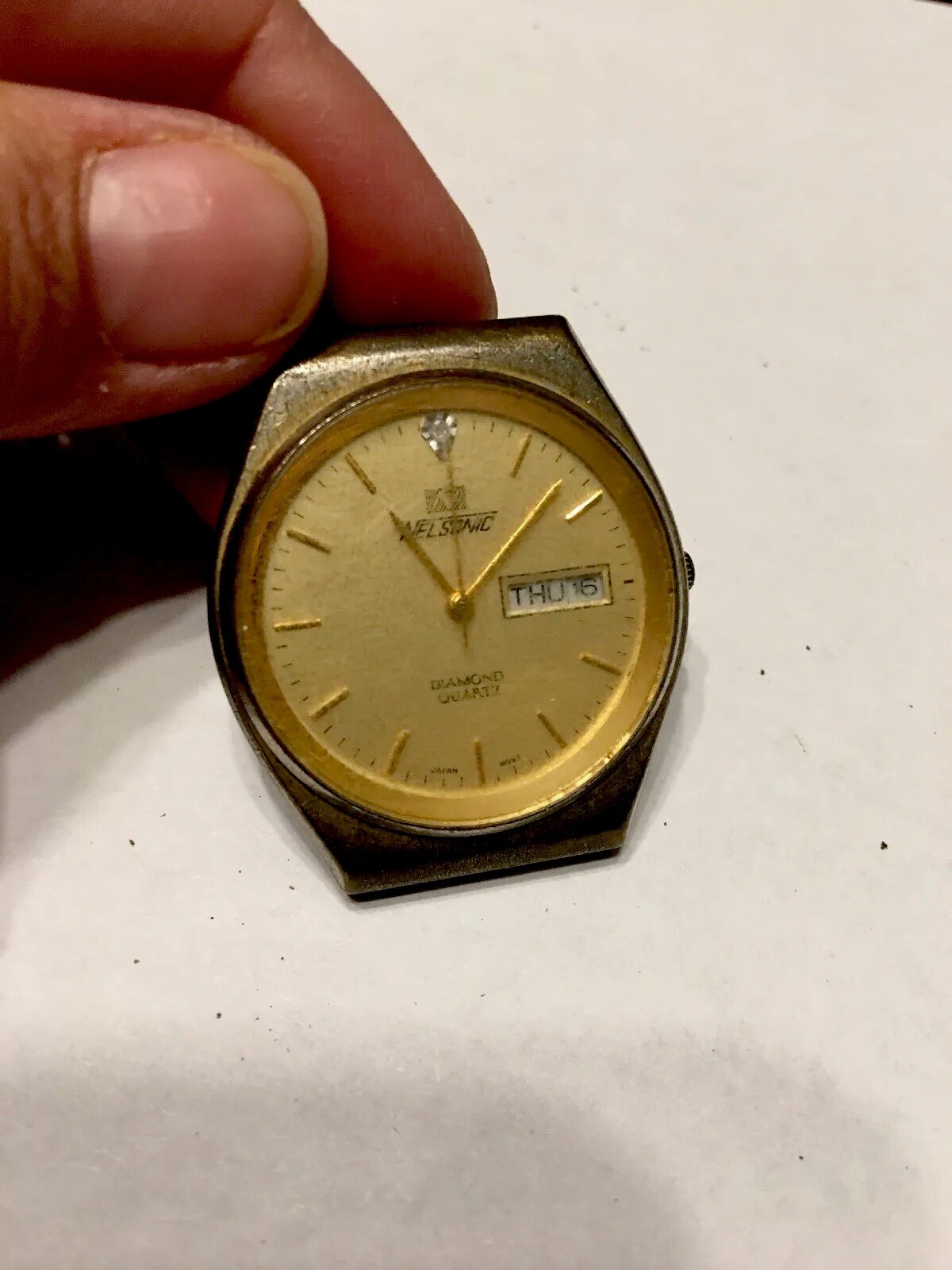 Nelsonic Diamond Mens Watch Gold Tone Quartz Analog Date New battery ...