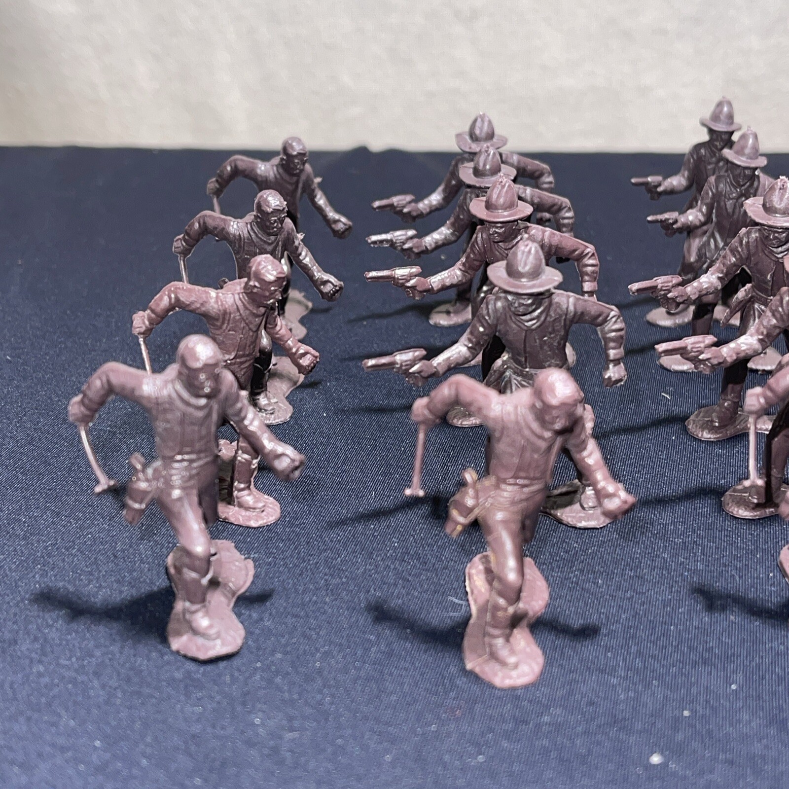 Marx original 1950's 54mm set of 30 Cowboy's different poses 14 W ...