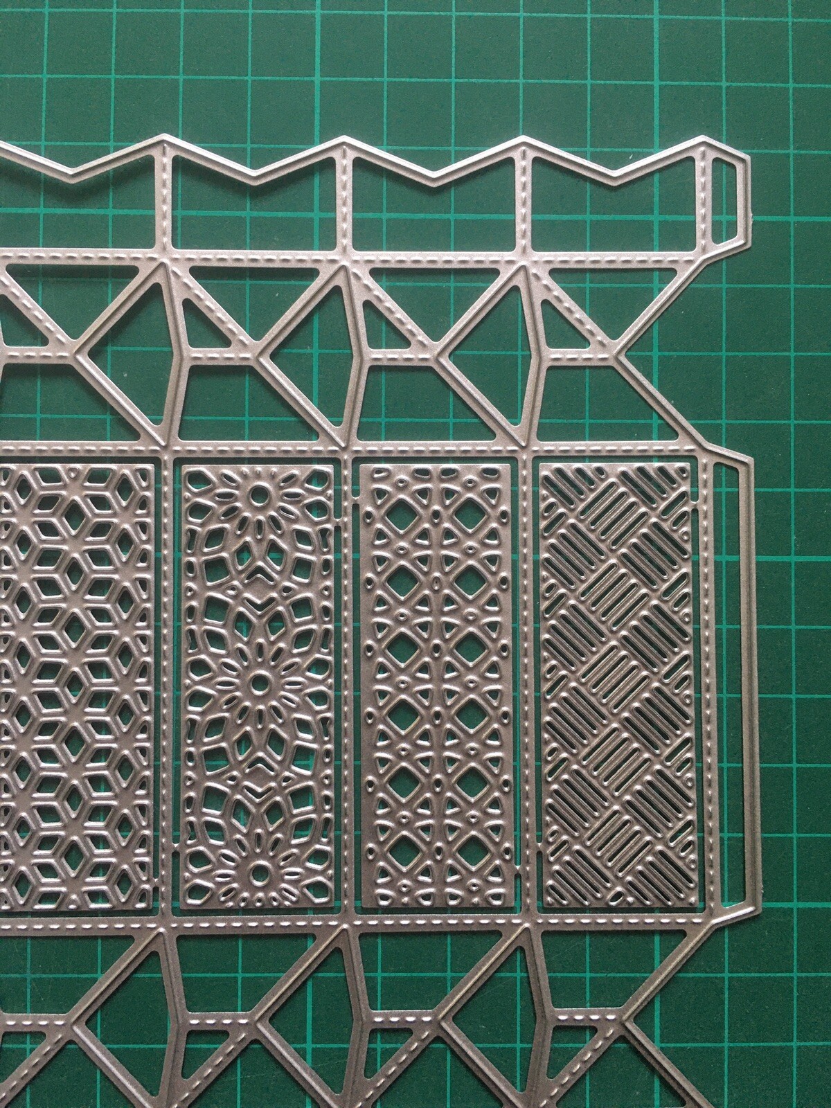 Decorative Christmas Cracker Die Set - 5 Dies - Outer Cracker Die 15.7 ...