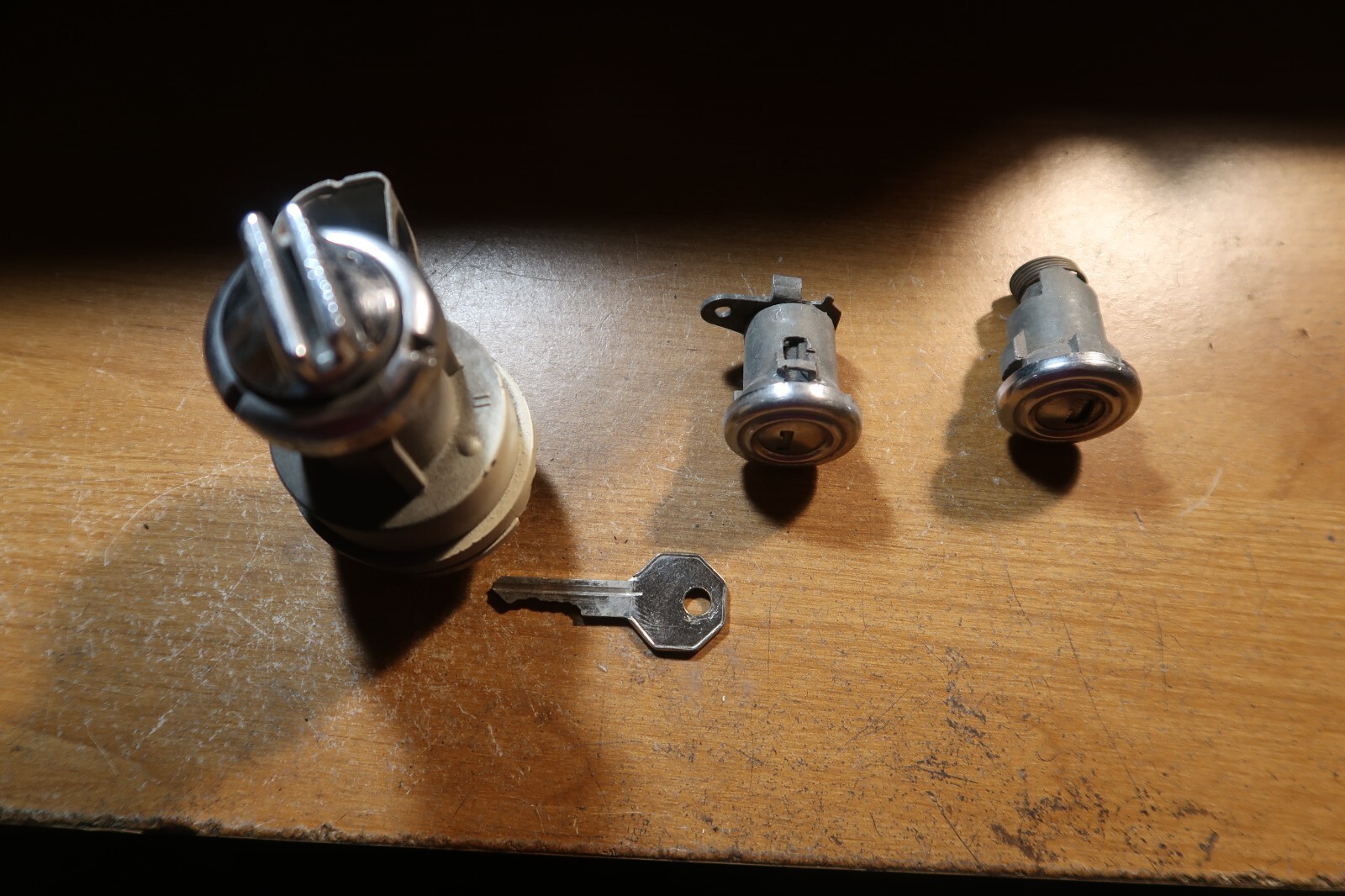 Delco Remy Ignition Switch 1116512 GM NOS for sale online | eBay