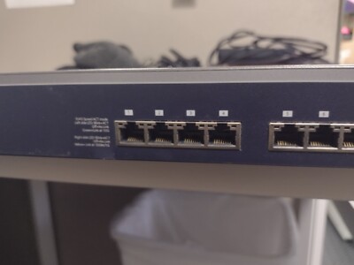 NETGEAR ProSAFE XS712T-100NES 12-Port 10GBase-T Gigabit Smart Managed ...
