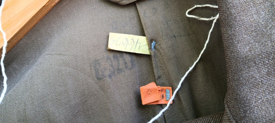 WW2 VINTAGE US MARINE WOOL IKE JACKET PATCHES INSIGNIA MAJOR MERLIN ...