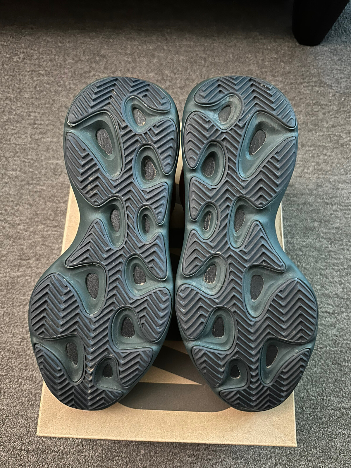 Adidas Yeezy 700 V3 Copper Fade Men’s Size 12 GY4109 - Gem