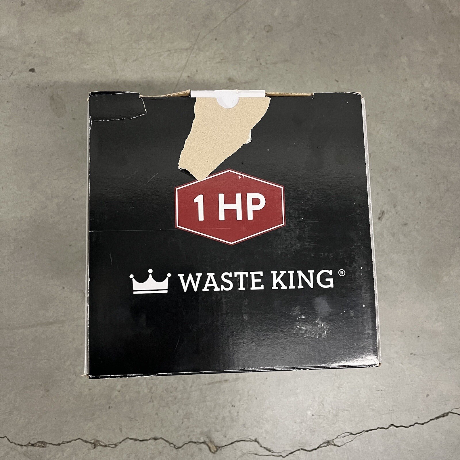 Waste King L-8000 Legend Series 1.0-Horsepower Continuous Feed Garbage ...