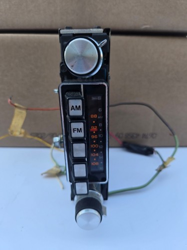 CHEVY GM1400 DELCO VERTICAL MOUNT AM FM RADIO HEAD UNIT STEREO | eBay