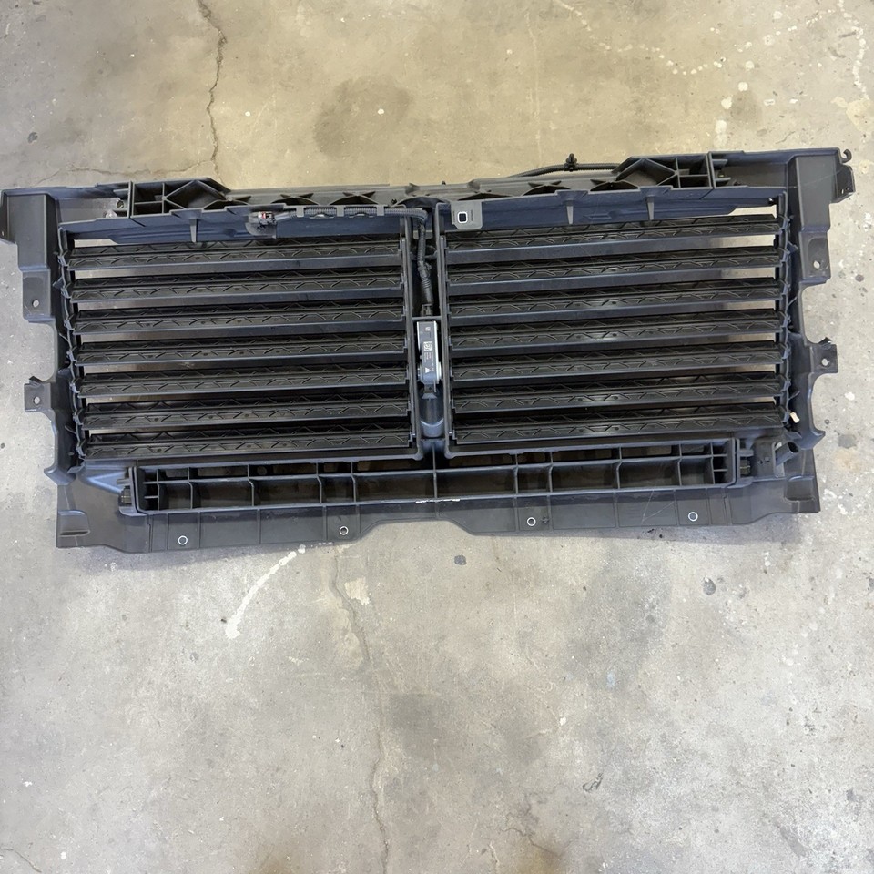 2021 2022 2023 2024 Chevrolet Tahoe Suburban Grille Air Shutter OEM ...