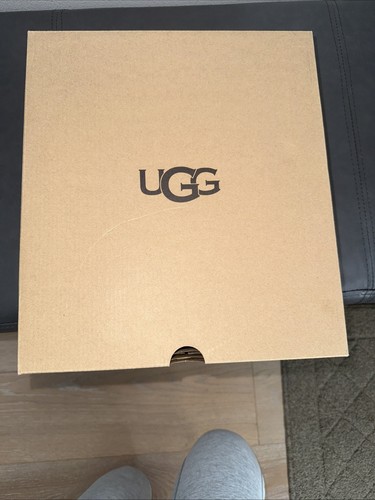 Ugg Boots Big Kids Size 6 Youth Brand New In A Box | eBay