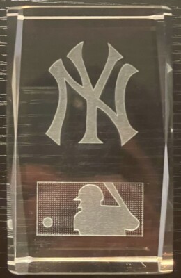 New York Yankees Glass Laser Etched Souvenir Collectible Baseball ...