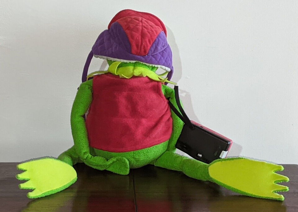 NEW Macys Thanksgiving 2002 Kermit the Frog-tographer Plush 26" w ...