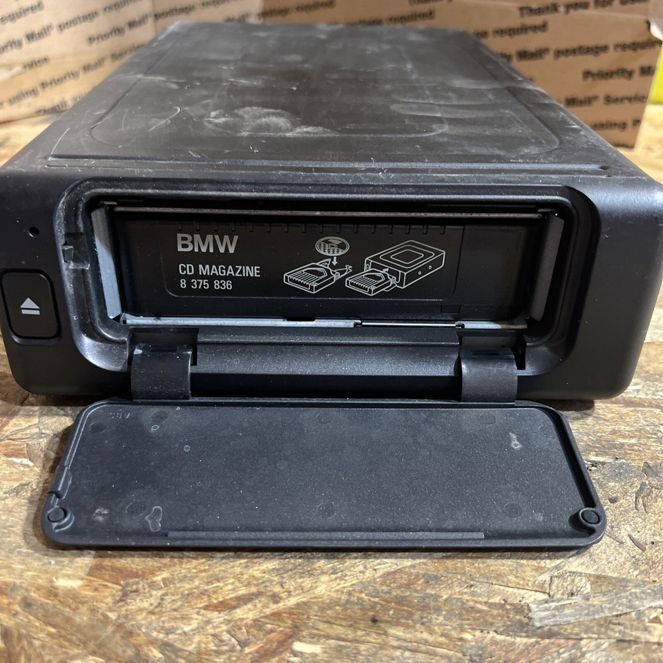 1994 - 2001 BMW E38 CD CHANGER DVD PLAYER MAGAZINE UNIT MODULE OEM 65. ...