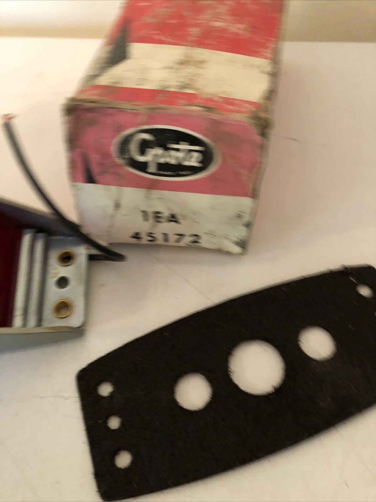 NEW GROTE 45172 RED LIGHT ASSEMBLY WITH GASKET NOS | eBay