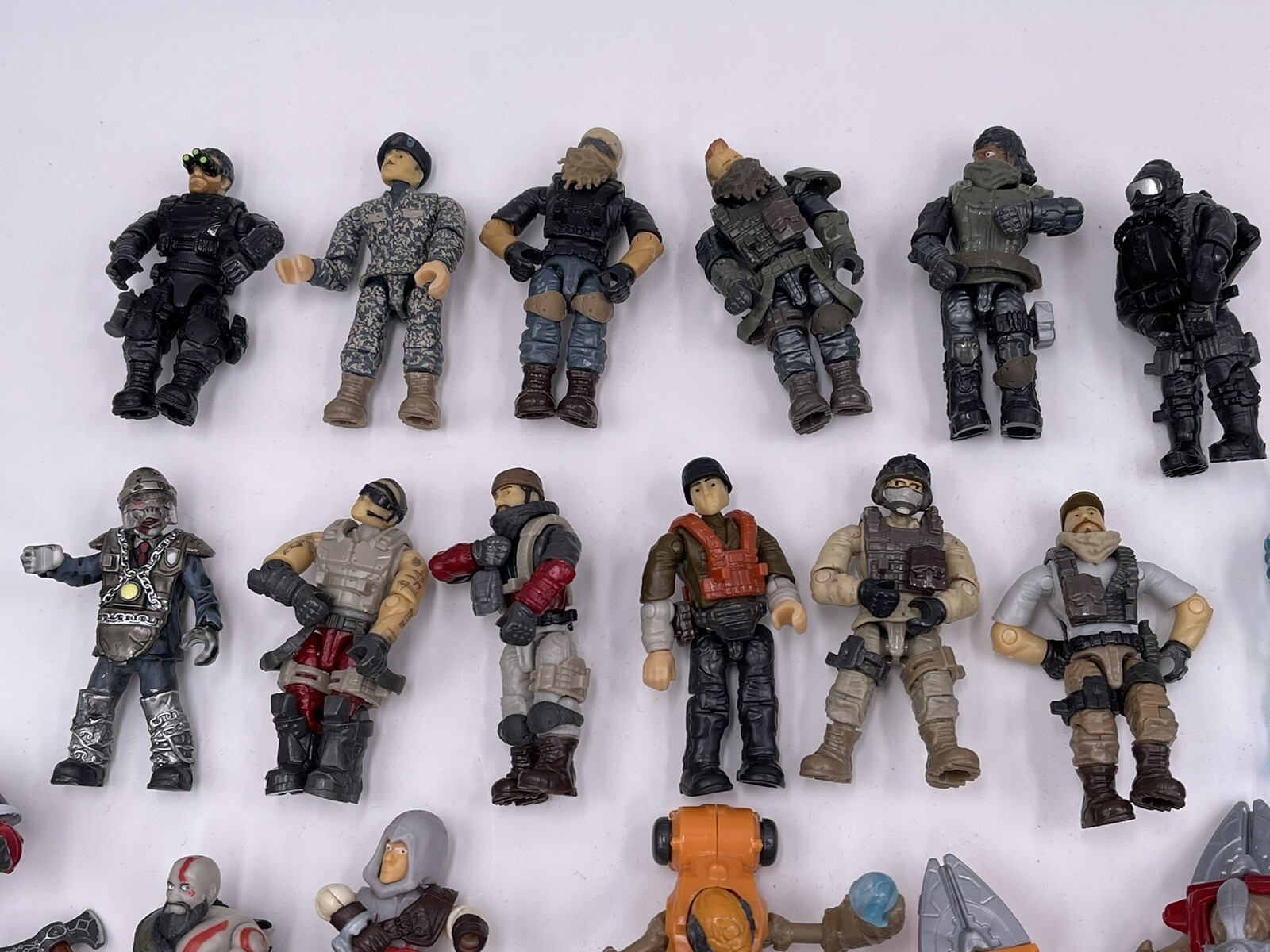 MEGA Bloks Construx Halo COD God Of War Predator 75+ Mini Figures & 90 ...