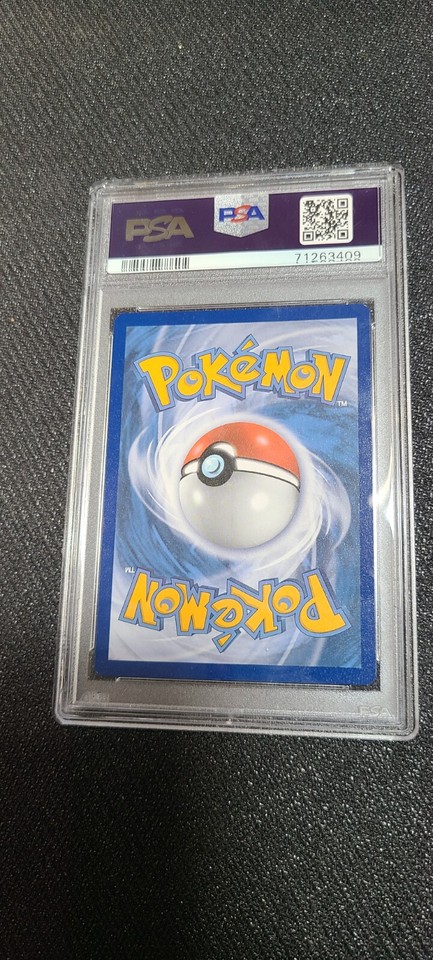 Pokémon TCG Pikachu Sun & Moon - Cosmic Eclipse 241/236 Holo Secret ...