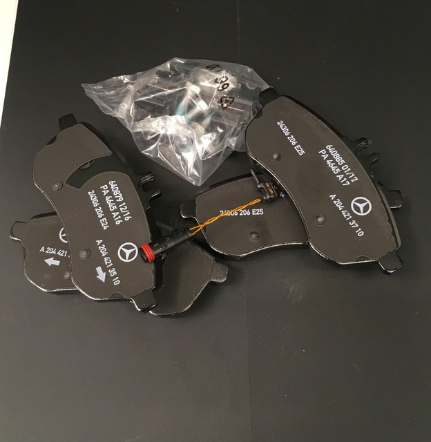 Mercedes-Benz A0074209220 Front Brake Pad - Pair for sale online | eBay