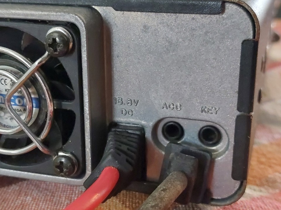 Yaesu FT-100d Amateur Ham Radio Mobile HF/VHF/UHF all-mode transceiver ...