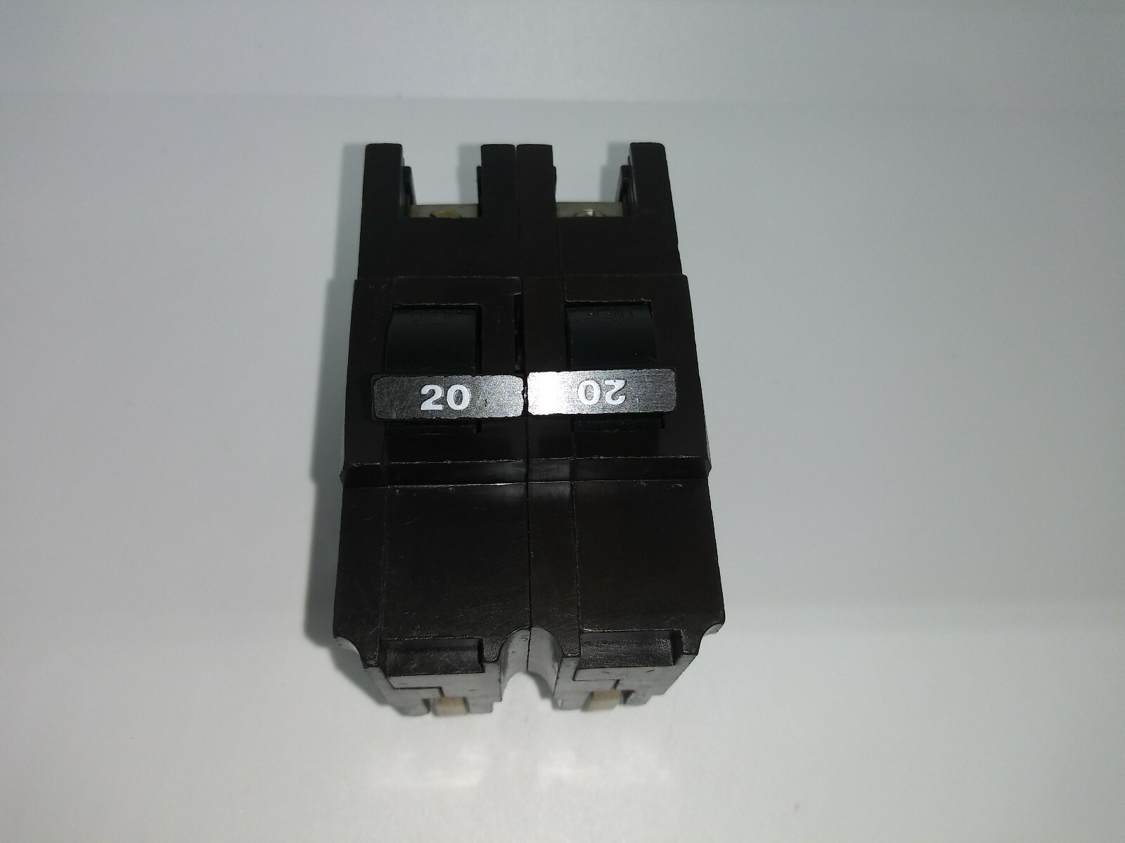 FPE AMERICAN NA220 FEDERAL PIONEER 2 POLE 20 AMP CIRCUIT BREAKER THICK ...