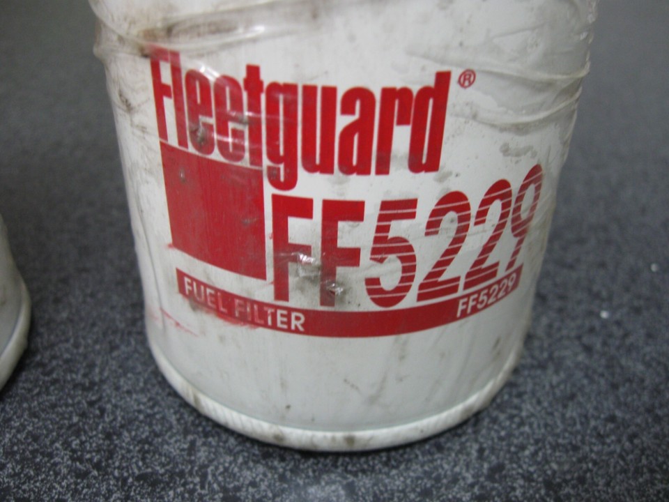 Fleetguard FF5229 Fuel Filter | eBay