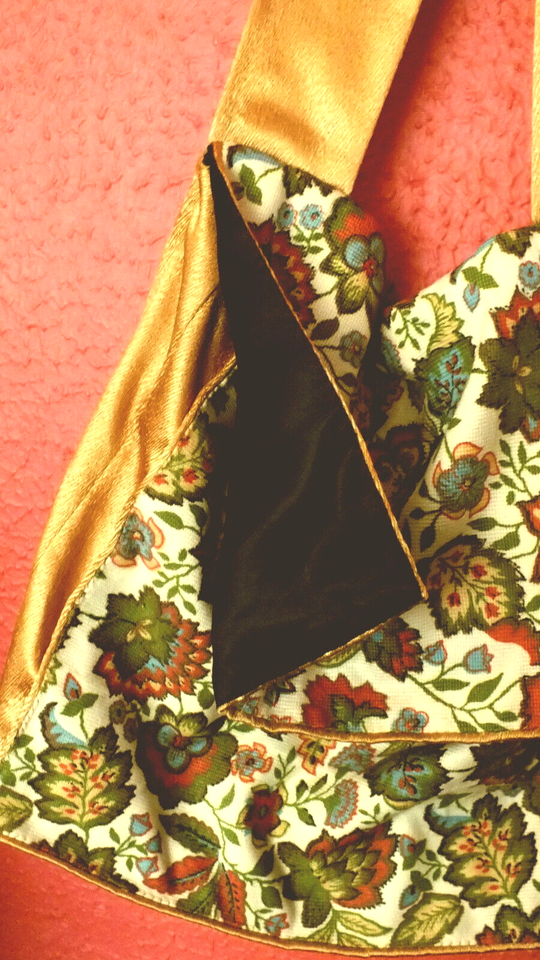 SUPER NEW ONE OFF HAND FINISHED CREAM/MULTI TAPESTRY PATTERN CROSSBODY ...
