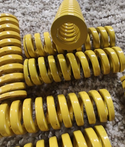 MDL YELLOW SPRING .73 OD, .41 ID, X 2.5 O.A.L. 10PCS | eBay