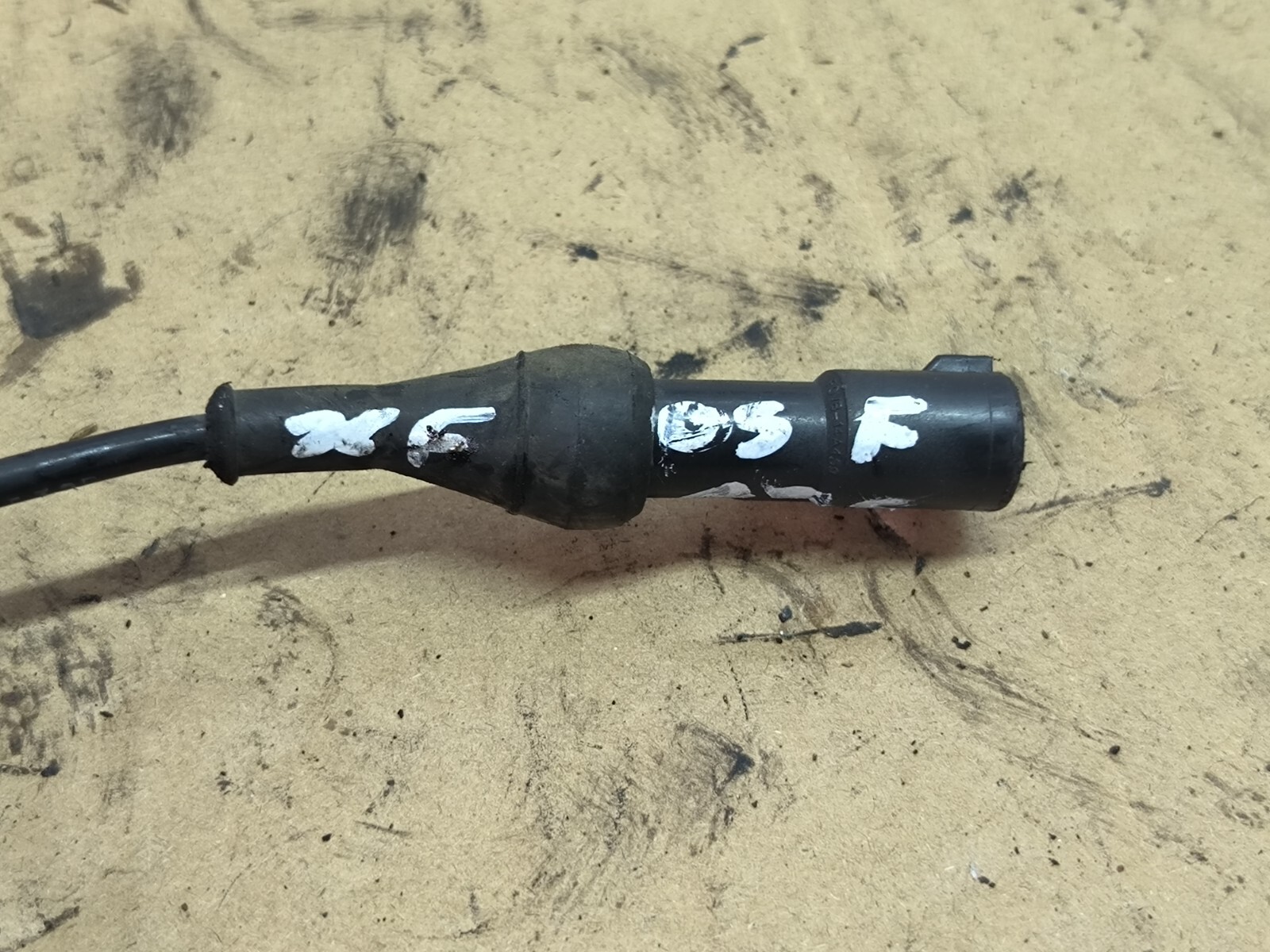 2011 Jaguar XJ XF Front Wheel ABS Speed Sensor 8w83-2c204-ab C2d3410 ...