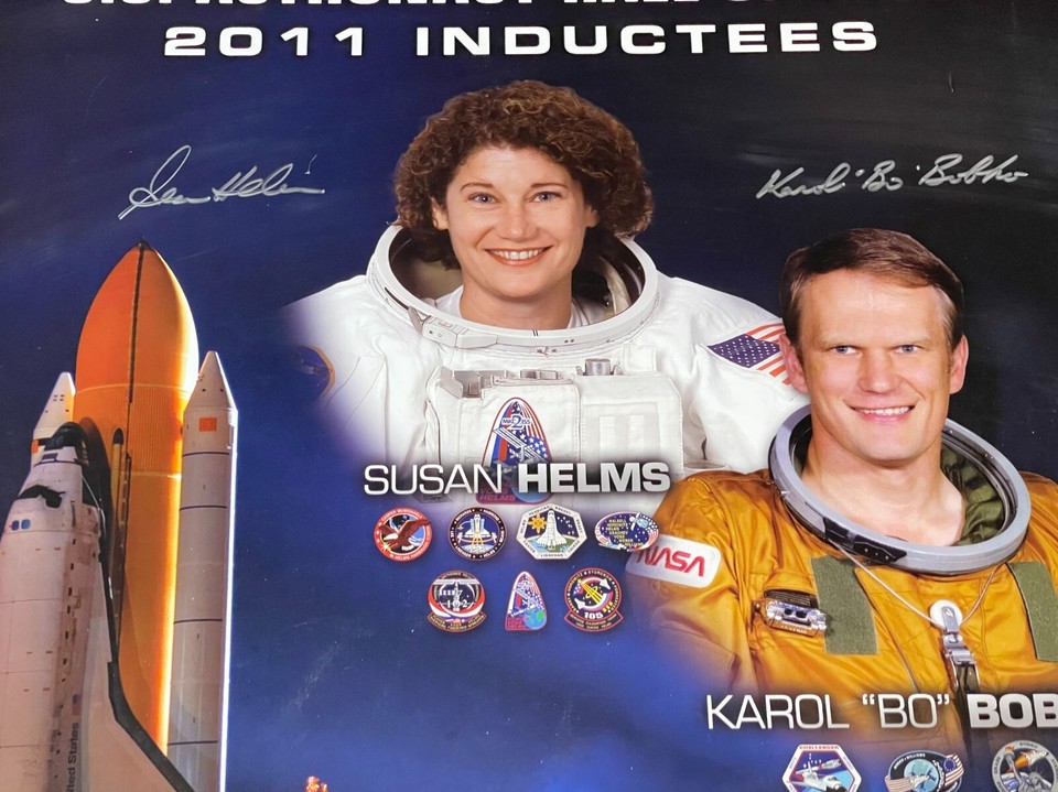 Susan Helms Karol Bobko NASA Astronaut HOF Signed Autograph 16x20 Photo ...