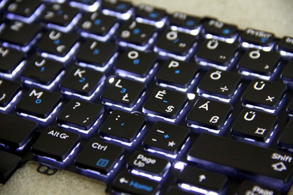 Hungarian Keyboard for Dell P48G P61G P62G P72G P73G Magyar Backlit ...
