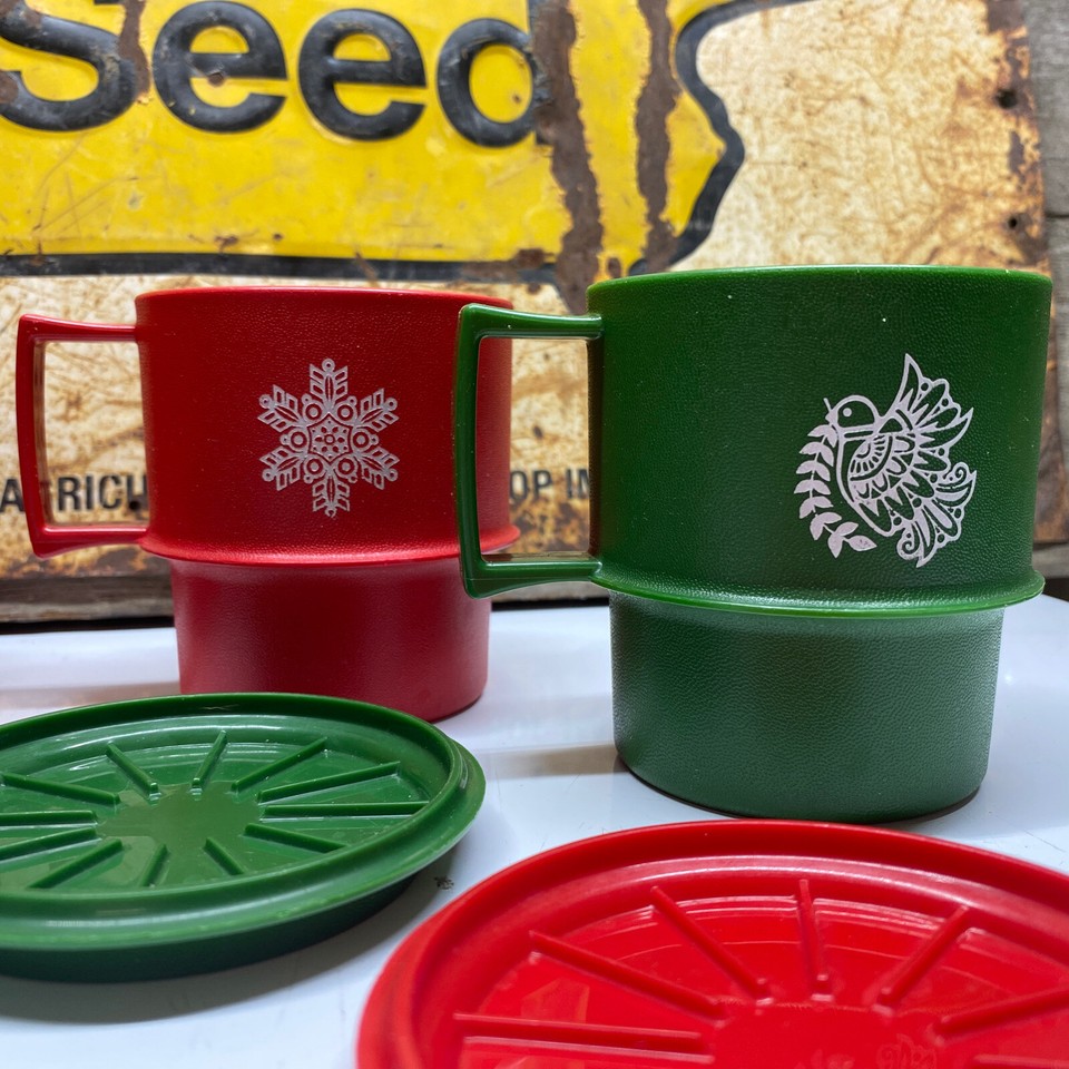 VTG Tupperware Mugs Cups Set of 4 With Lids Christmas Turtle Dove ...