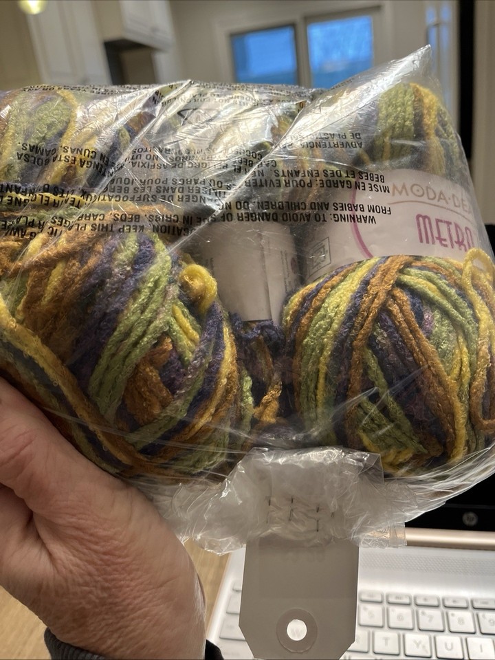 Yarn 3 Skeins Moda Dea Metro 94% Acrylic 6% Nylon 124y 100g 3.52oz | eBay