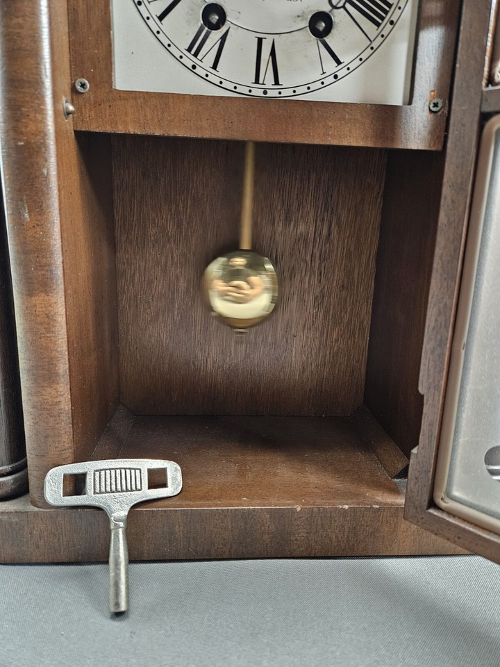 Antique Brewster & Ingraham 4 column Sharp Gothic Steeple Clock W/ Key ...