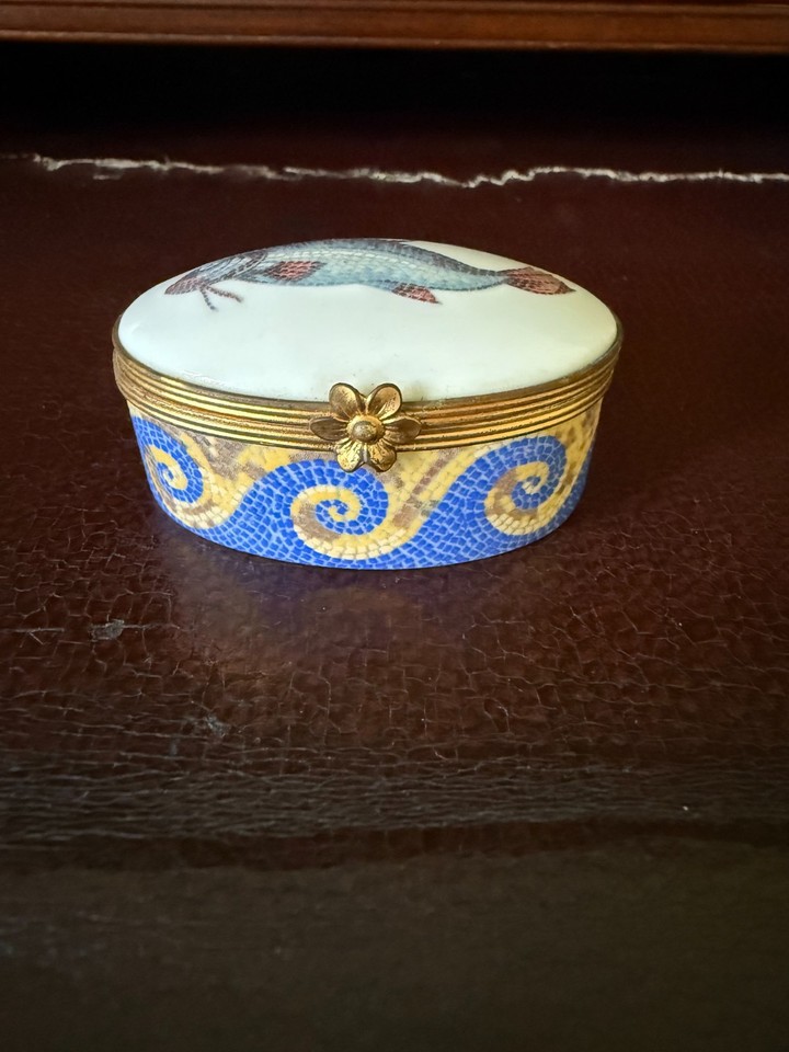 Vintage Limoges Porcelaine Castel France Hinged Trinket Box with Fish ...