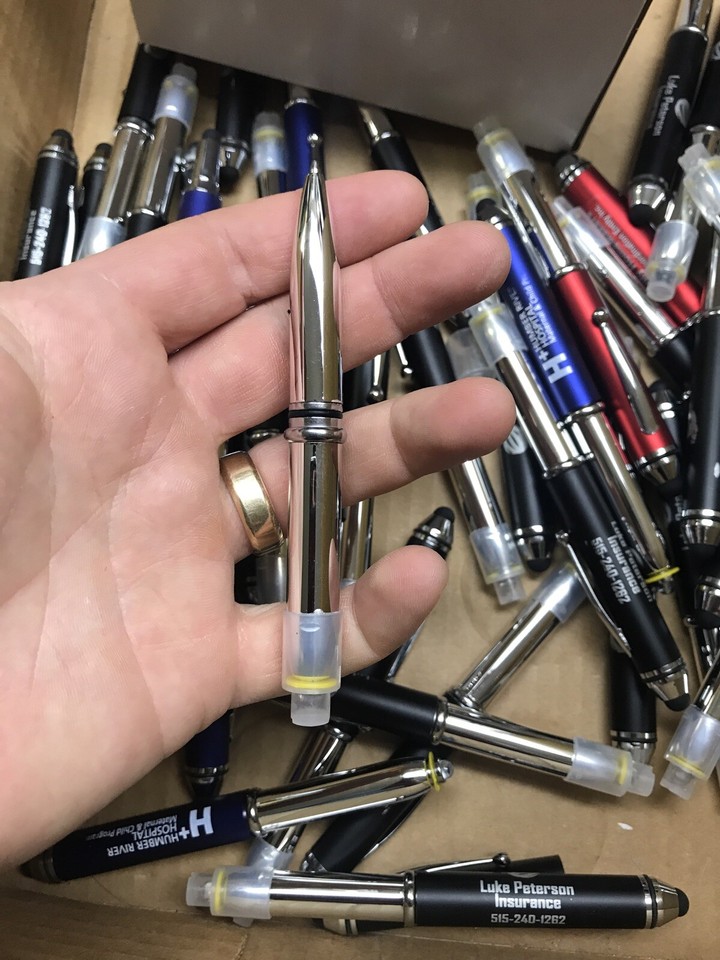 Bulk Lot of 100 LED Light Pens Misprint Ball Point Pens with Stylus | eBay