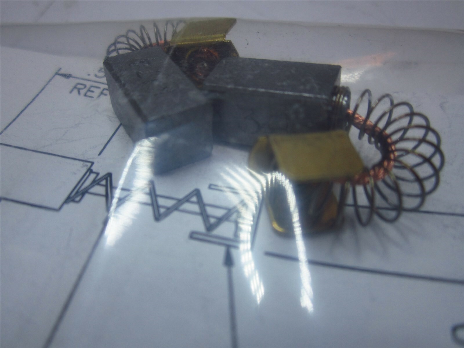 (10K121) 34 Frame DC Replacement Motor Brush Set w/ 2 Brushes 2 Springs ...