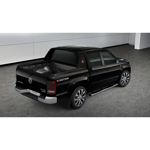 Original VW Amarok 4Motion Schriftzug seitlich hinten tornadorot ...