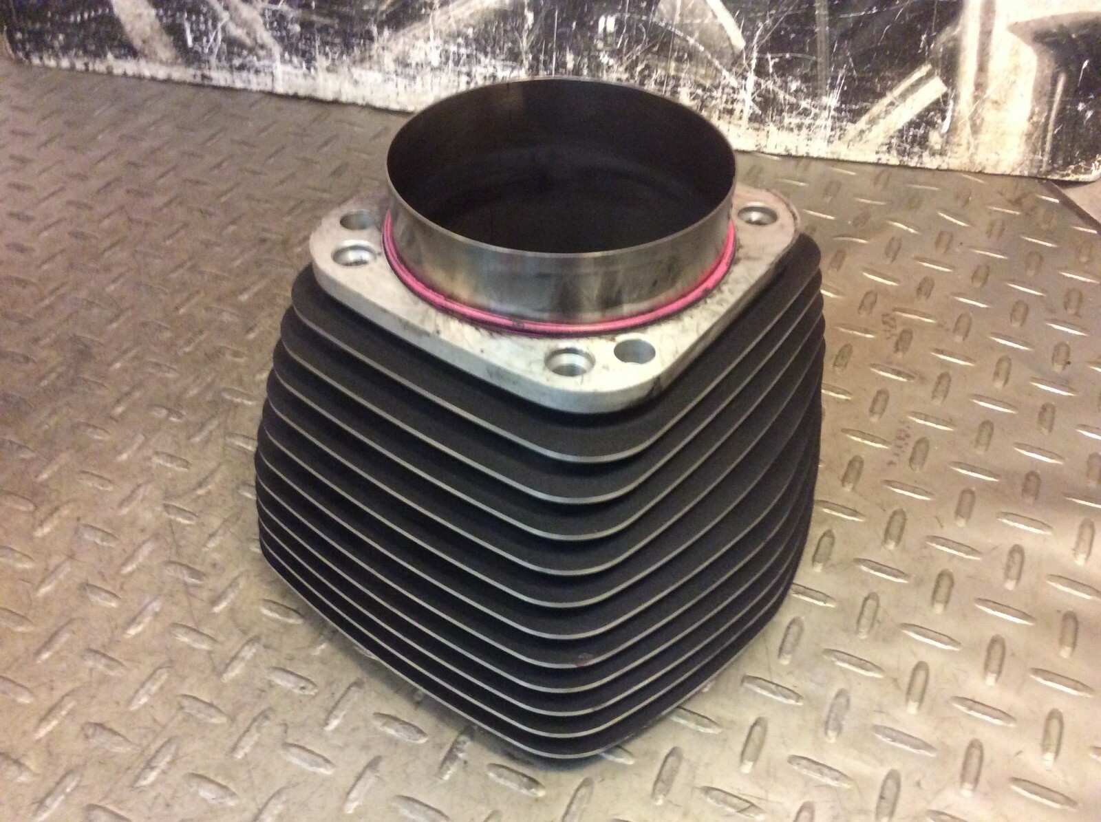 Harley Davidson 117 Big Bore Cylinder Jugs 16800107 Gloss Black for ...