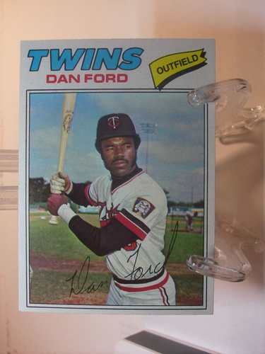 1977 Topps Baseball Card #555 Dan Ford (94396) | eBay
