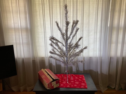 VINTAGE 4 FT ALUMINUM CHRISTMAS TREE | eBay