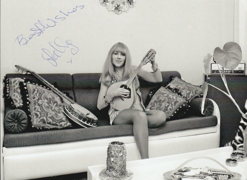 Sally Carr Hand Signed 7x5 Inch Photo Music Middle of the Road | eBay