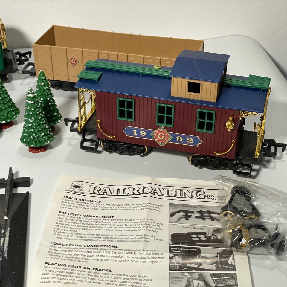 Vintage Greatland Express Train Set Complete 4Pc Train Set, Tracks ...