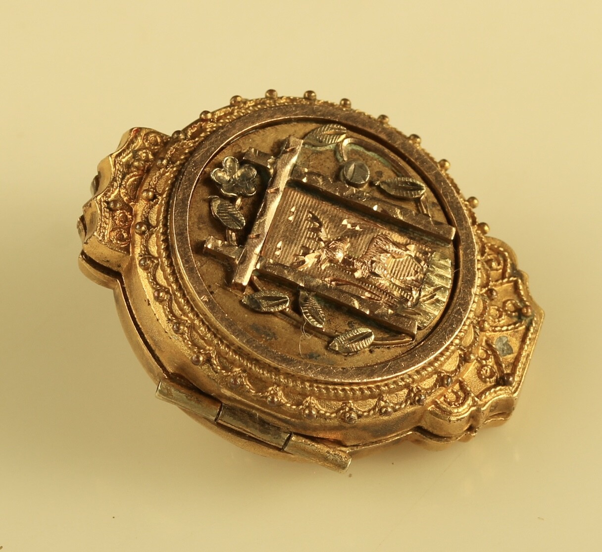 Antique Gold Filled Victorian Art Deco Embossed Deer Etruscan Locket ...