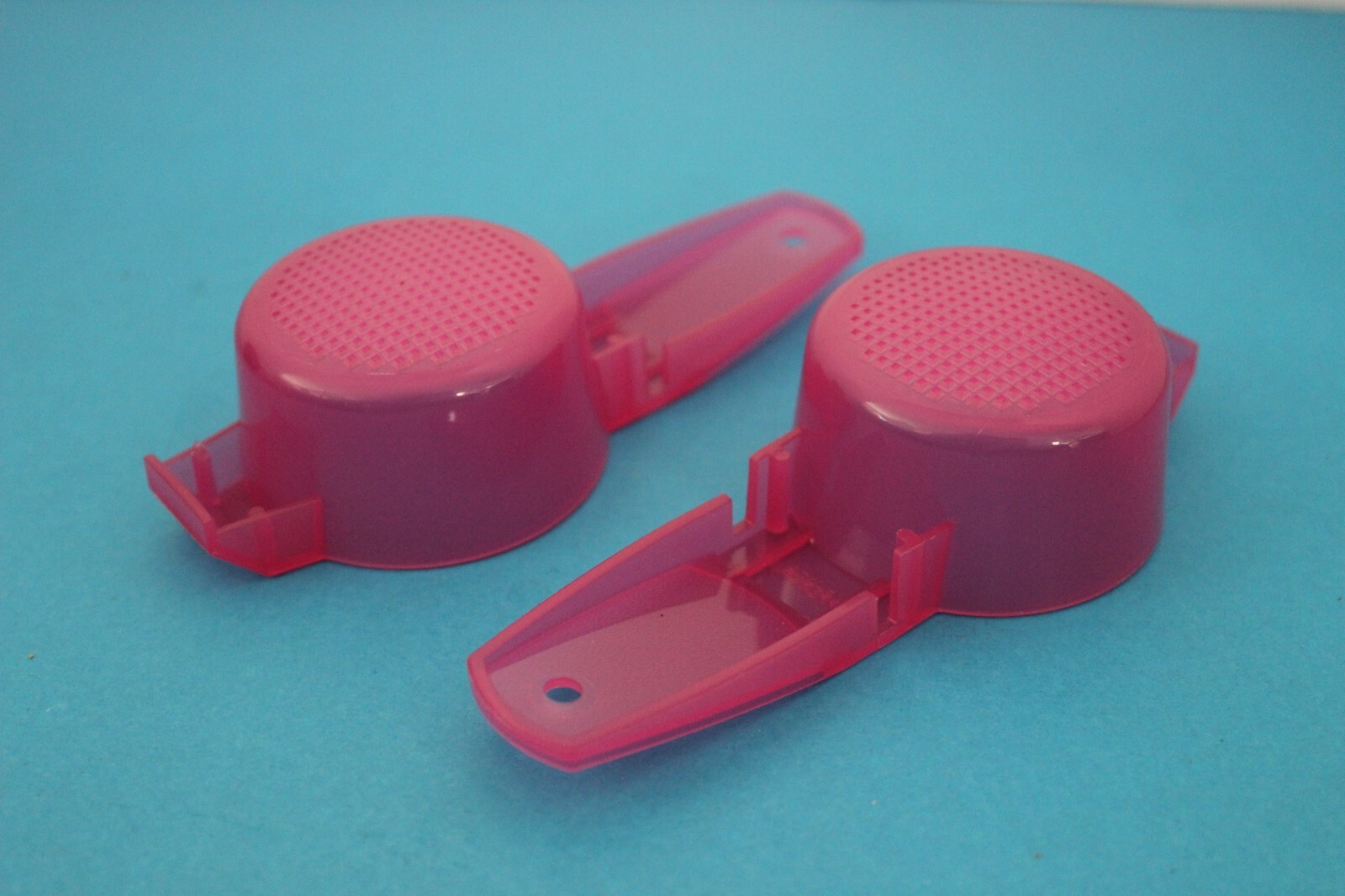 Tupperware 2 Mini STRAINERS Colanders SIFTERS~Gadgets~Tea leaves ...