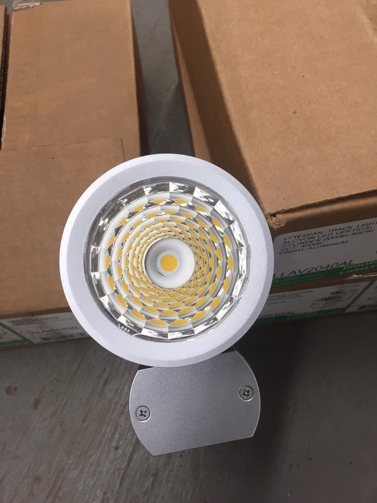 3 Philips Lightolier LLAV2040AL LED Track lighting cylinder 2000lm 4K ...