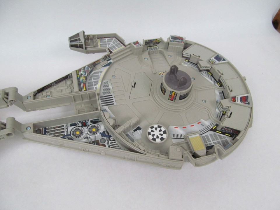 1995 Star Wars Millennium Falcon (Micro Machines ?) | eBay