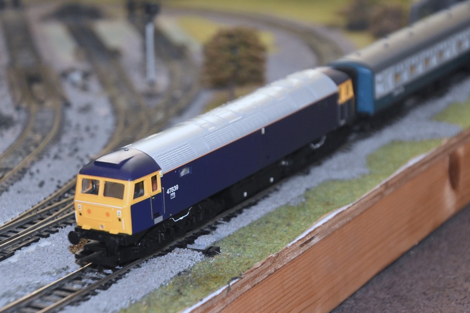 Hornby R2351 Class 47 47839 Riiera Trains DCC Fitted vgc OO Please Read ...