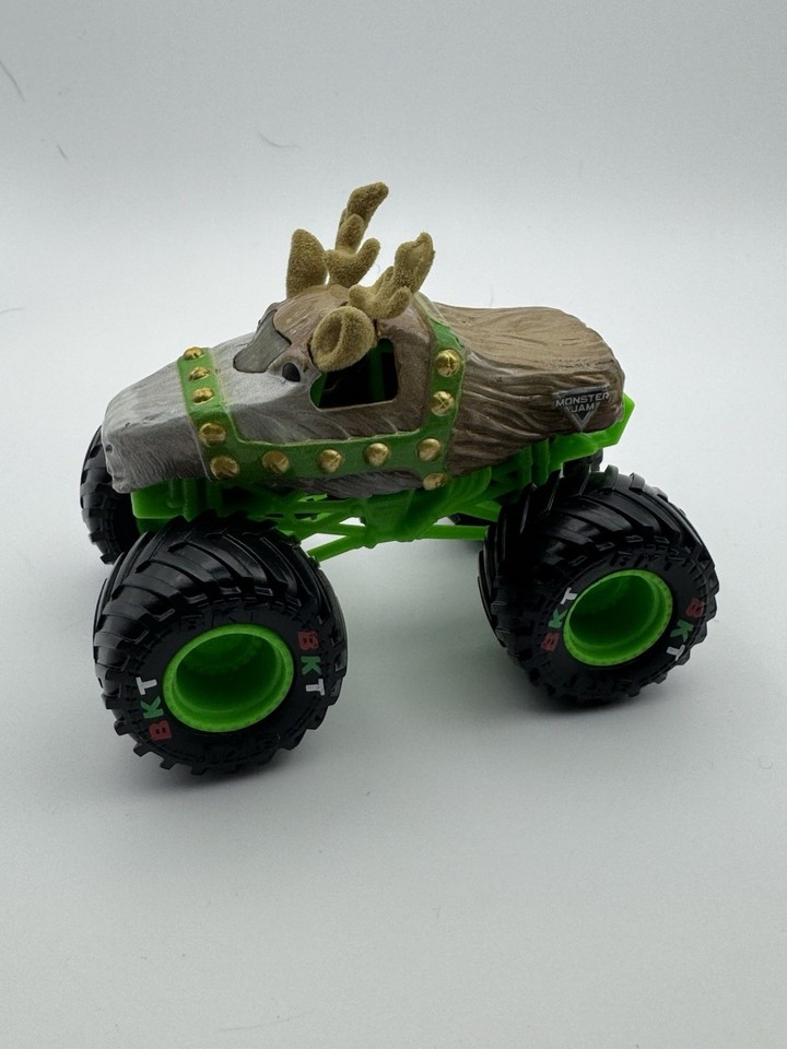 2023 Spin Master MONSTER JAM Dancer Reindeer 1:64. 1/3000 | eBay