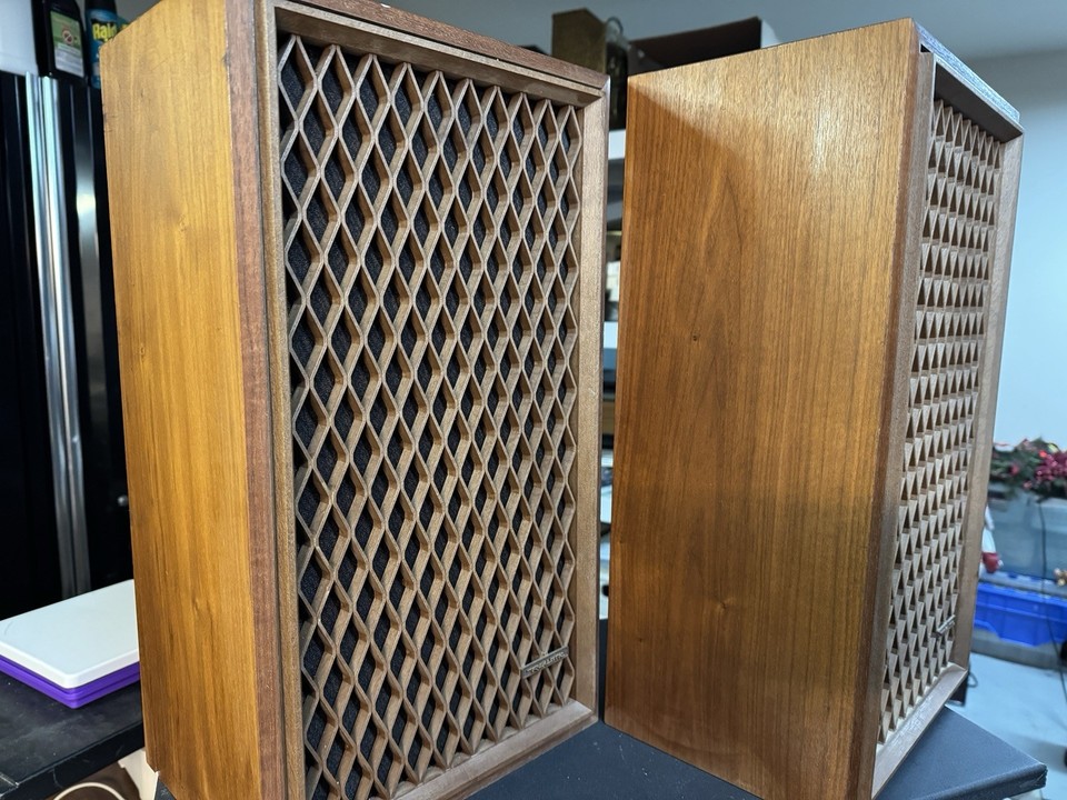 Realistic NOVA-5 Speakers 40-4030 Stereo 2 Way - Need To Be Refoamed | eBay