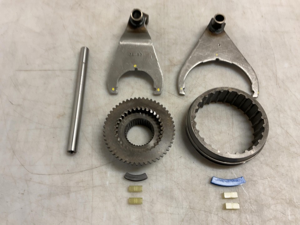 Jeep TJ Wrangler Rubicon Transfer Case NP241 Rail 2003 2004 2005 2006 ...