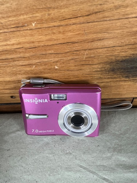 Insignia NS-DSC7P09 7.0MP Digital Camera - Pink for sale online | eBay