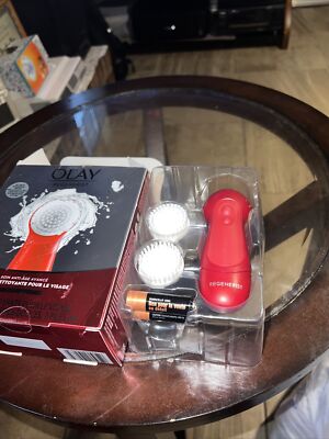 Olay Regenerist Advanced Anti-Aging Face Cleansing Device - Red ...