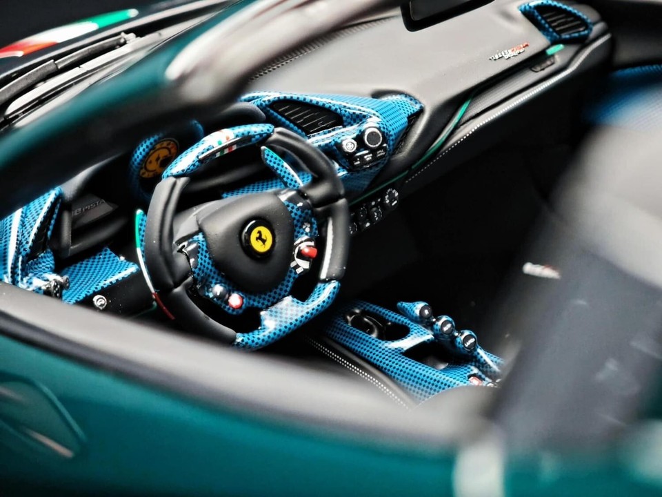Ferrari 488 Pista Spider NOVITEC (Dark Green) [Davis & Giovanni] 1/18 ...