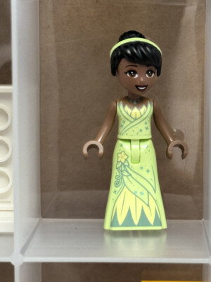 LEGO Minifigure - Tiana - Metallic Pointed Necklace - No dp165 - QTY 1 ...